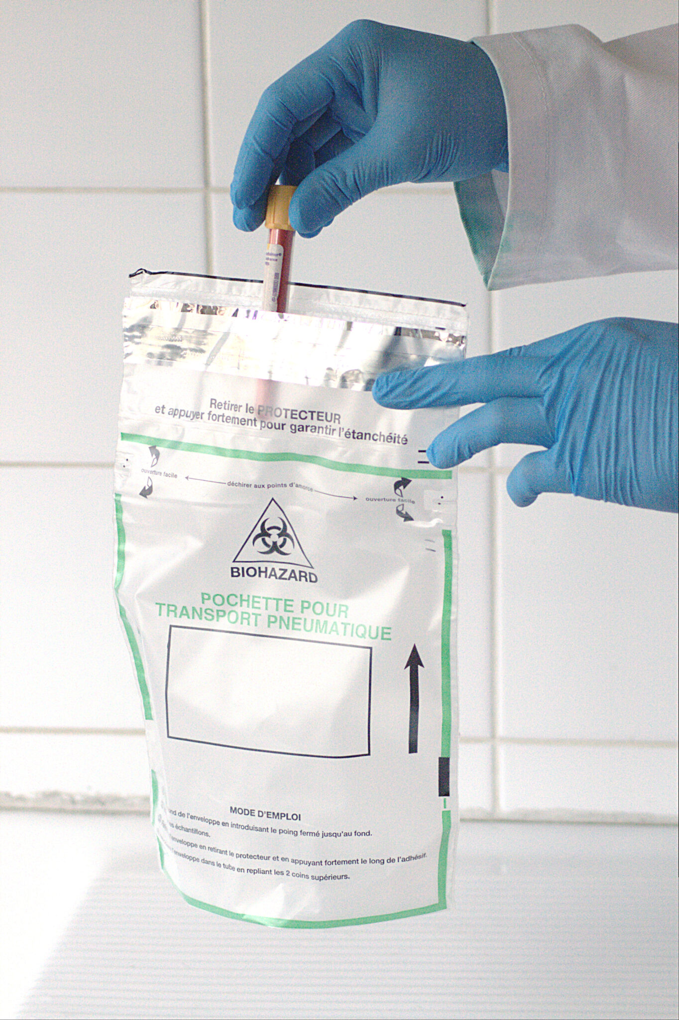 Medical sample bag: security in the service of analysis laboratories